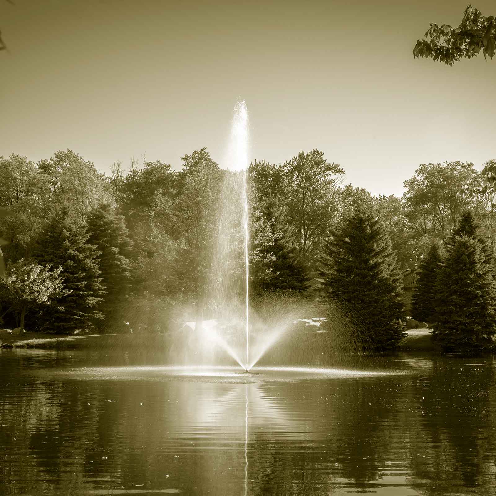 Outdoor Water Fountains, Pond Features, Pumps and Kits | Scott Aerator